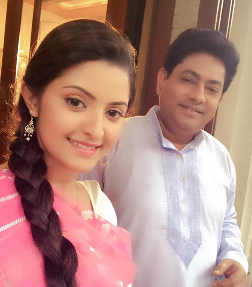 Pori Moni Beautiful New Pic In Saree