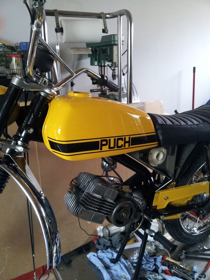 Restauration - Puch M50 Cross: Sitzbank, Tank, Hinterrad & Motor wieder ...