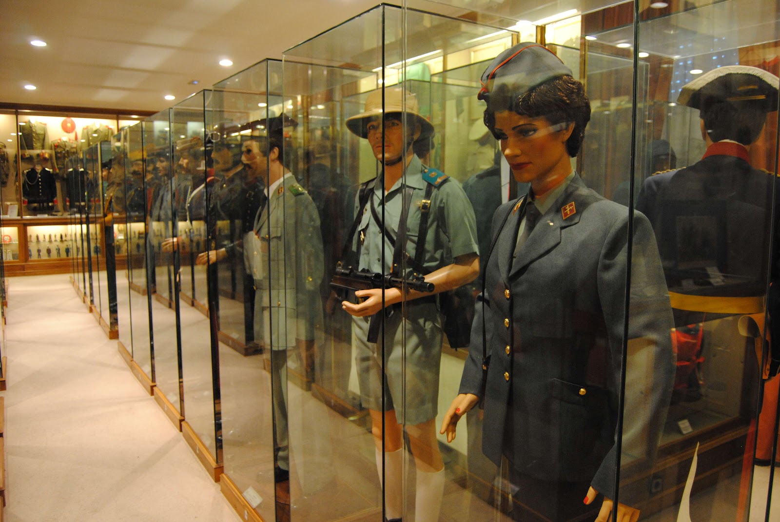 MUSEOS MILITARES Y POLICIALES: GUARDIA CIVIL
