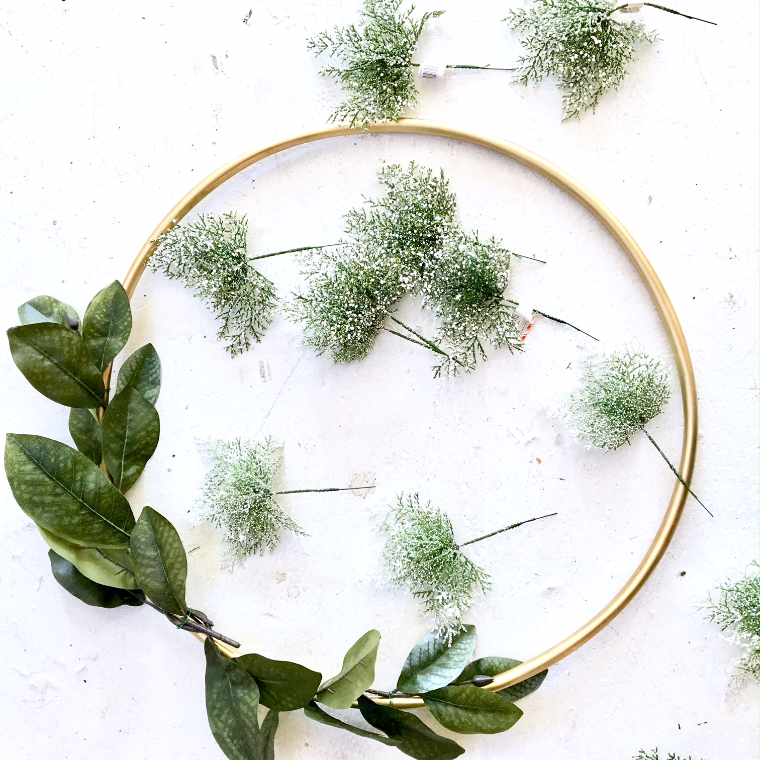 DIY Hula Hoop Christmas Wreath - Harlow & Thistle