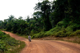 Rond-Point Nlongkak | Camerún: ¡Valientes en Grand Batanga!