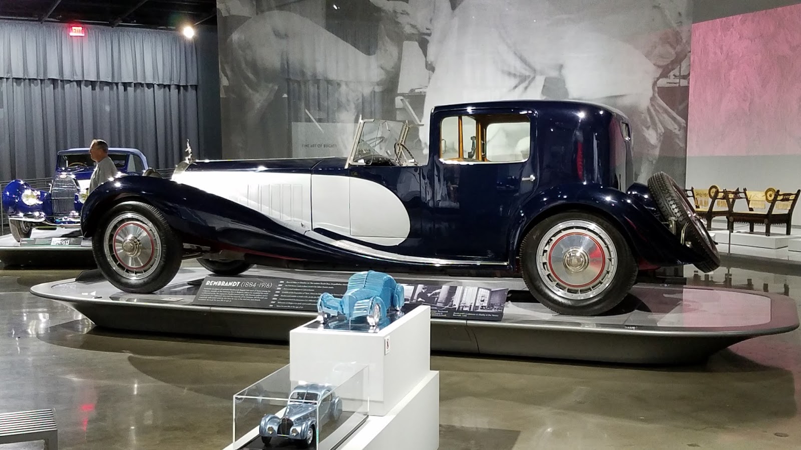 Don's trip through the U.S. and beyond.: Peterson Car Museum