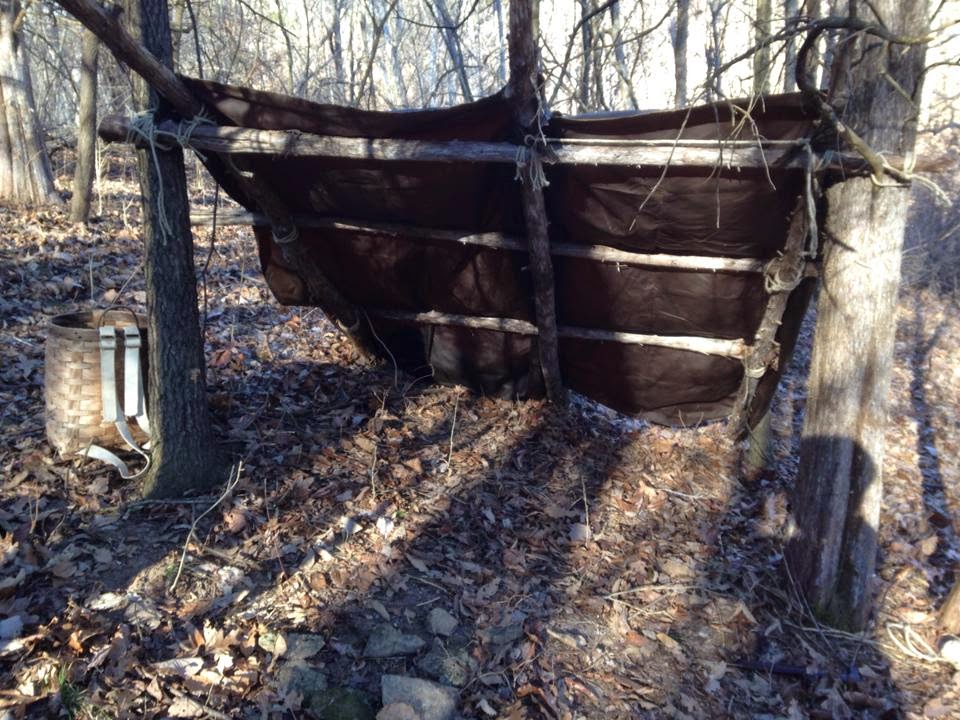 Early 20th Century Sportsman : Building a Lean-To