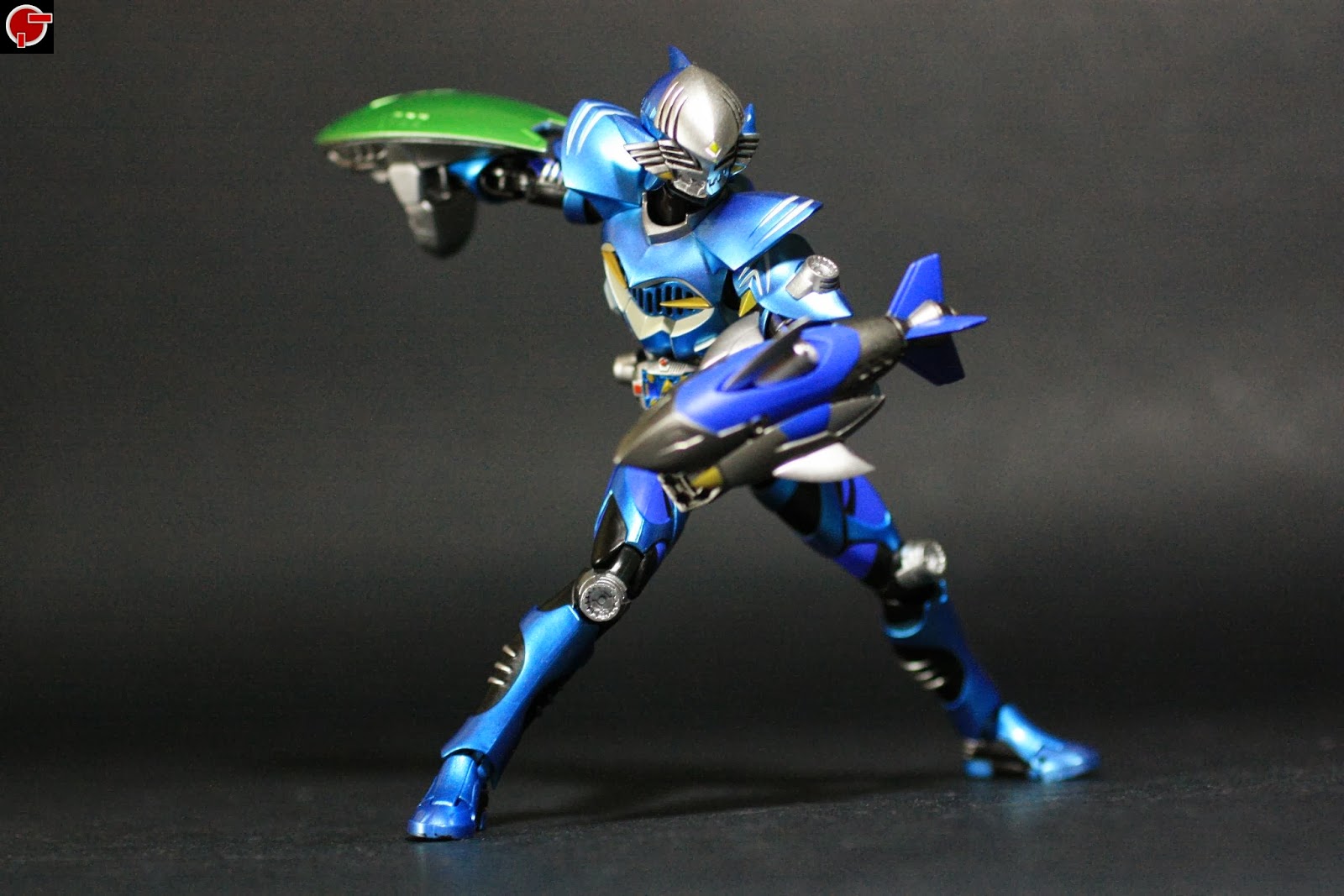 Firestarter's Blog: Toy Review: S.H. Figuarts Kamen Rider Abyss
