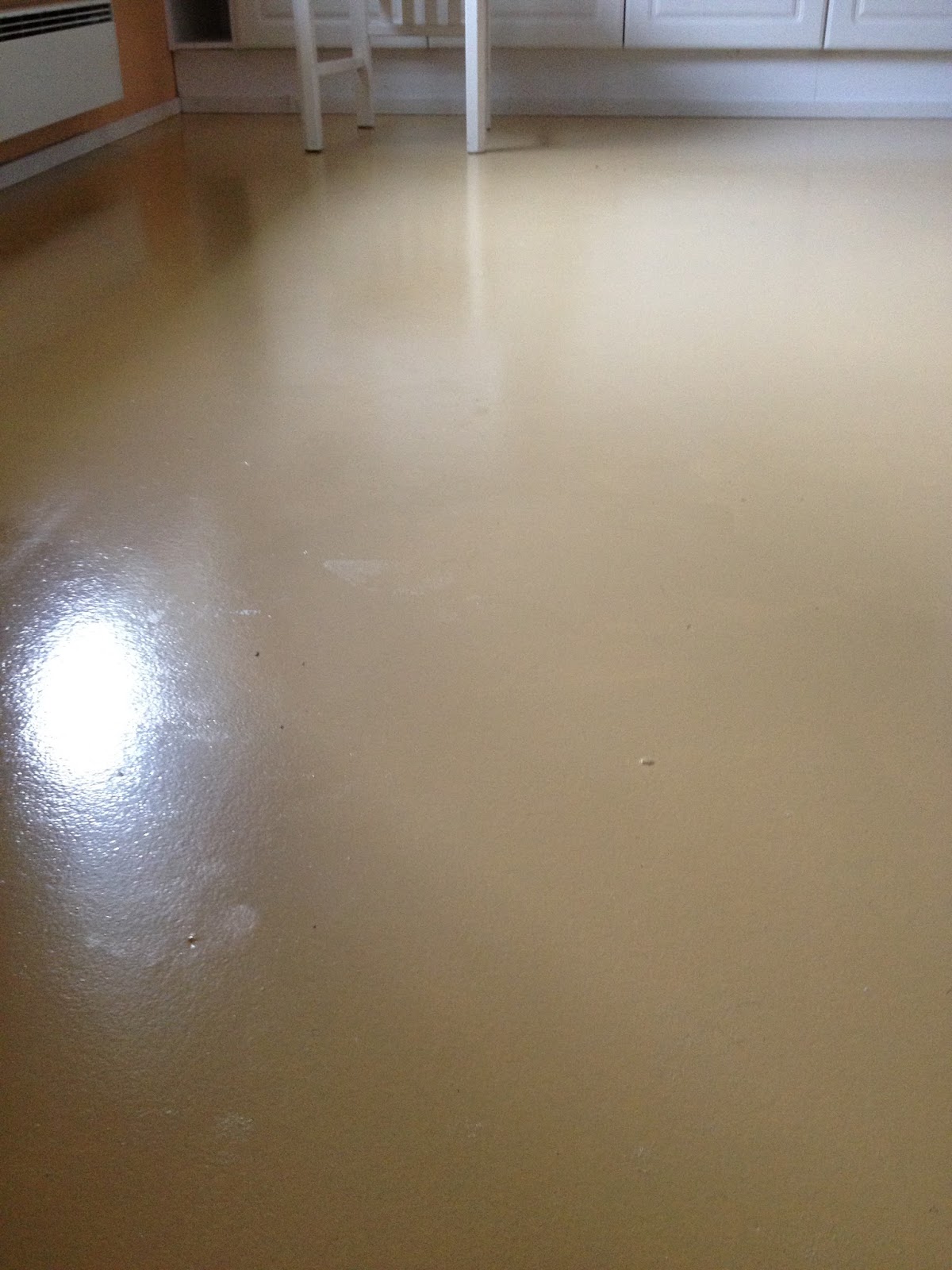 Lillans Villa: Muovimaton maalaus?