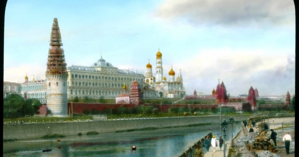 Amazing Color Photographs of Moscow in the 1930s ~ Vintage Everyday