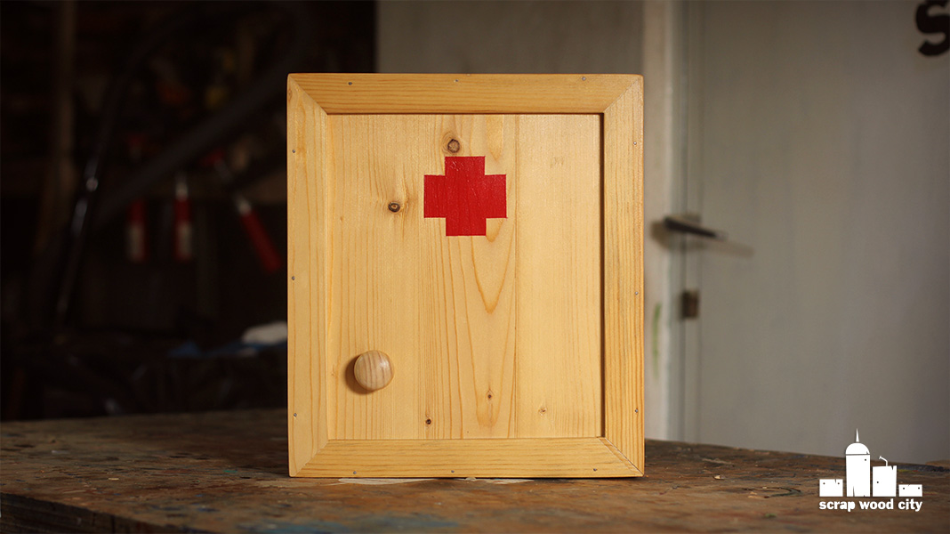 scrap wood city: How to make a wooden first aid cabinet - DIY