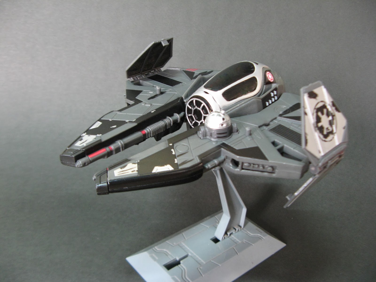 STAR WARS TRANSFORMERS : DARTH VADER/Sith Starfighter星戰變形金剛 : 黑武士/侍星戰機