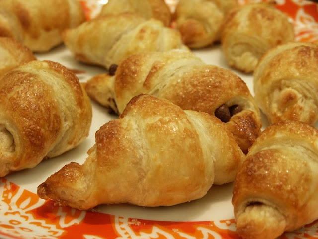 Moveable Feasts: Mini Puff Pastry Croissants: Quickie #1