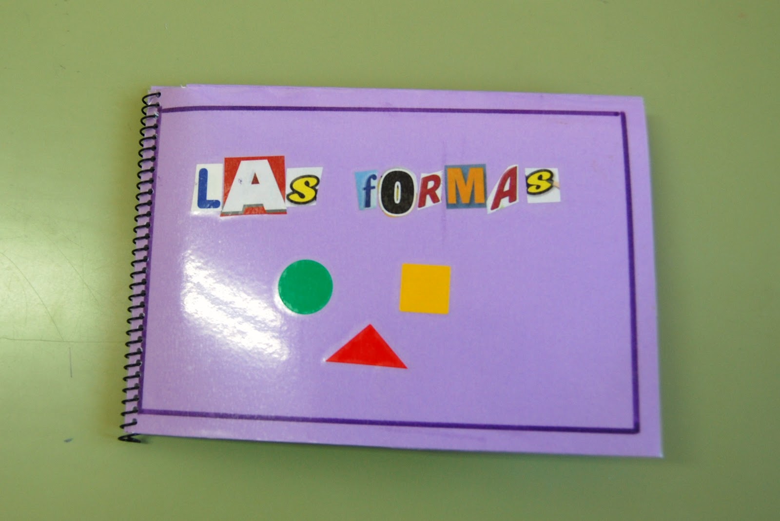 El baúl de A.L: Libro de formas