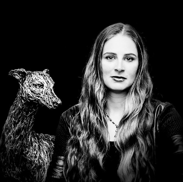 Oltra Bitácora: CANDICE BEES Y SUS ESCULTURAS