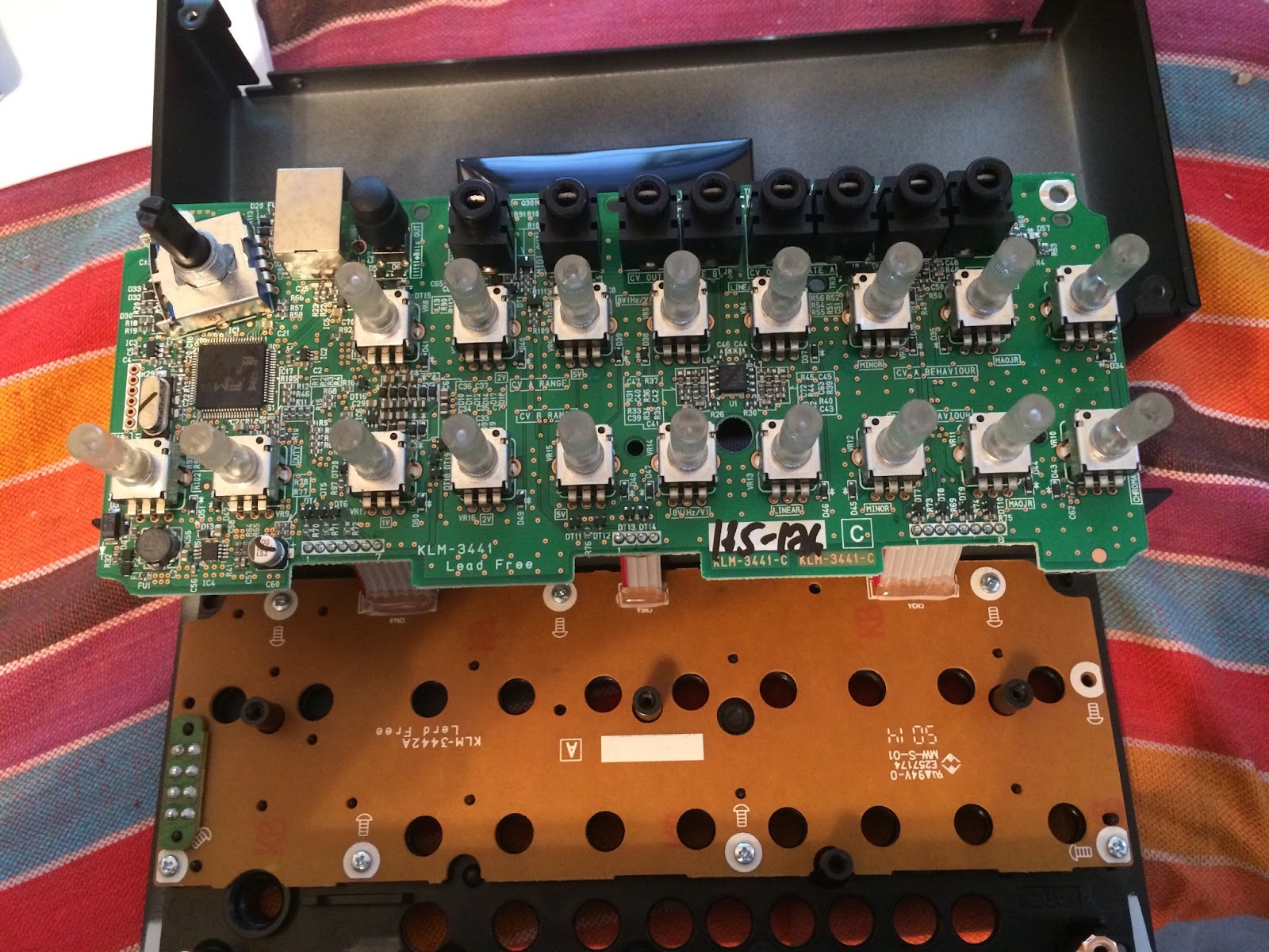 Auxren's Adventures In The World of Synth: Inside the Korg SQ1