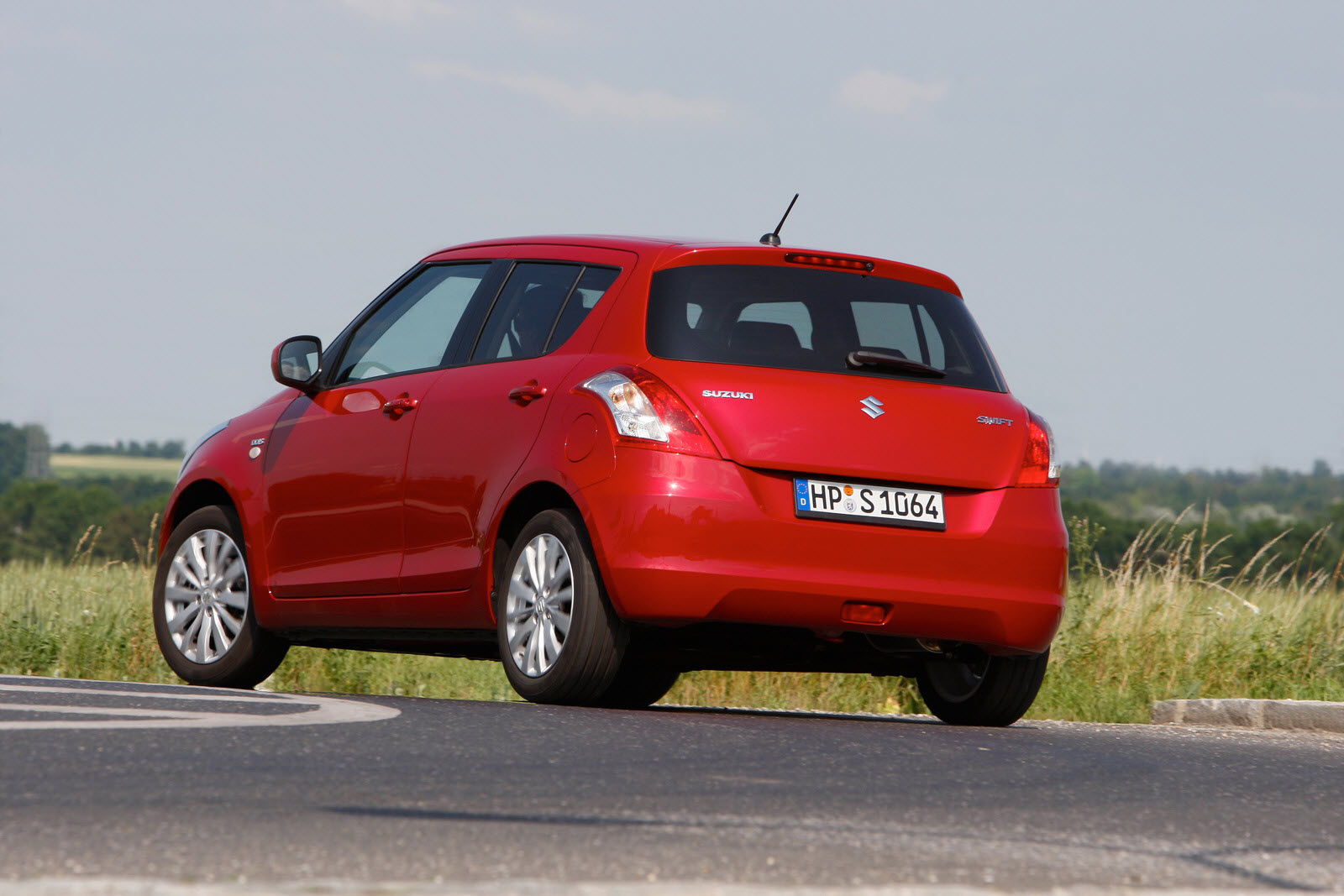 WORLDWIDE SALES OF SUZUKI SWIFT REACH THREE MILLION UNITS