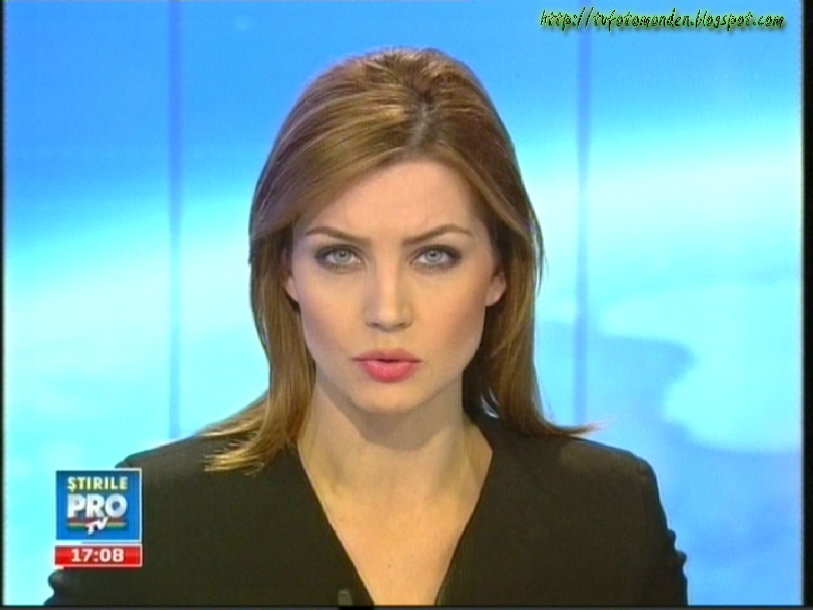 tv foto monden: Monica Dascalu, fermecatoarea prezentatoare a stirilor ...