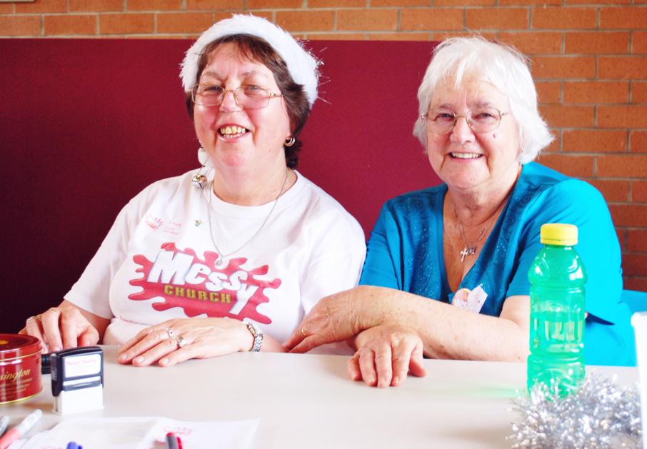 Messy Church @ Dapto Uniting: PHOTOS #2: Messy Christmas Dec '12