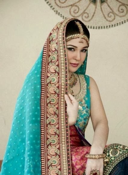 New Fashion Styles: Pakistani Top Models In Beautiful Dresses