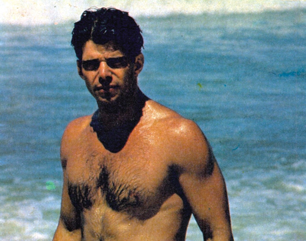 Astros em Revista: RAUL GAZOLLA O GALÃ DA MANCHETE