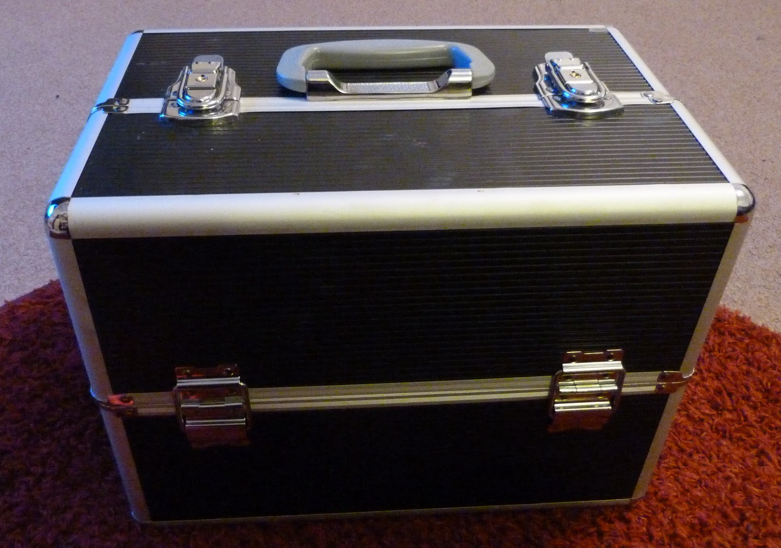 Be Uniquely Beautiful: Everyday Make Up Box