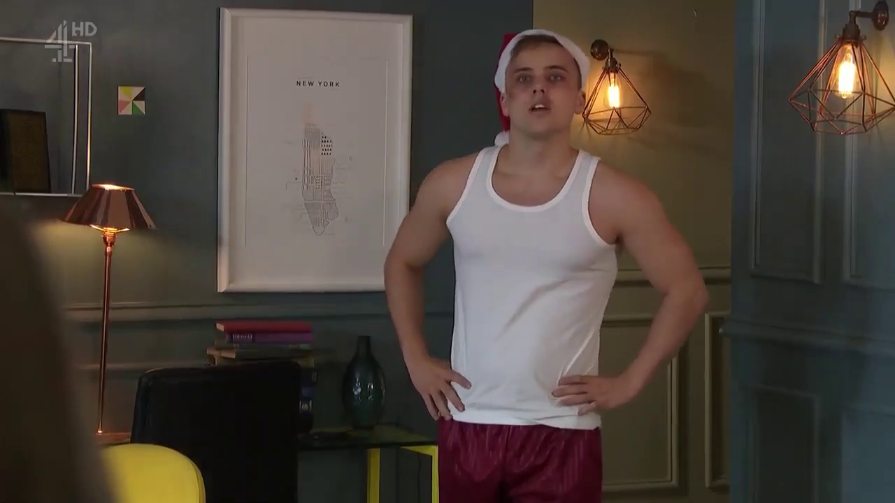 Hollyoaks off the Charts: Parry Glasspool in his boxers (Red)
