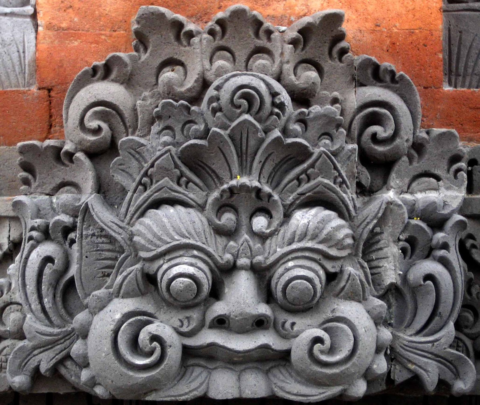 Seni ukir KEKARANGAN - Putu Culture