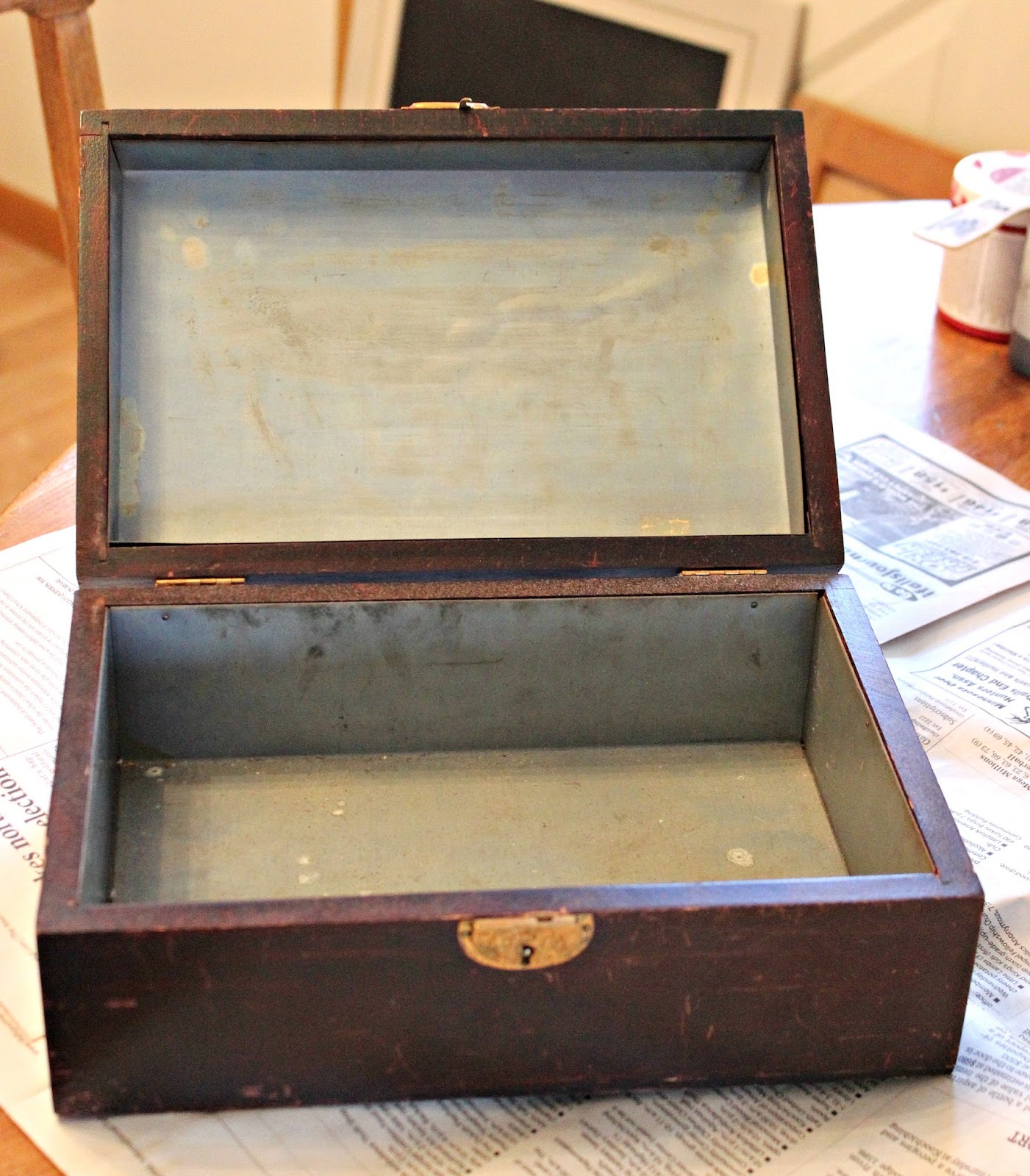 Thrift Shop Hinged Box Upcycle with Paint and Stencils - Organized Clutter