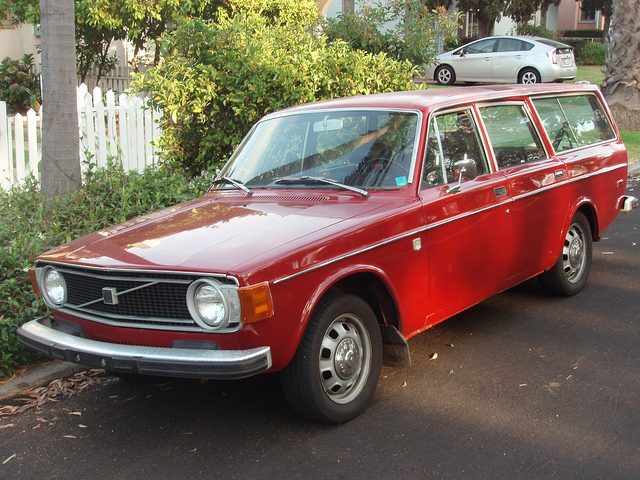 5k: 1973 Volvo 145 - Thorsday Red Brick Special - DailyTurismo