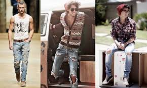 Naira Lemos: Roupas rasgadas