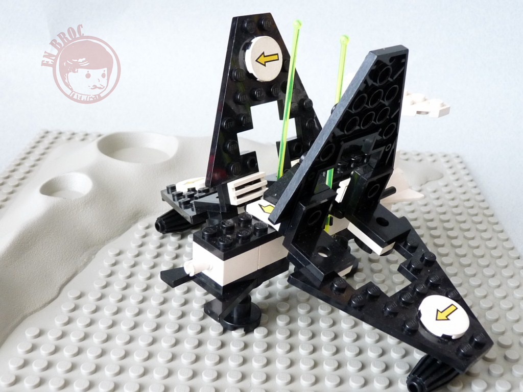 en-broc: Lego 6887 : Allied Avenger, Blacktron 2, 1991