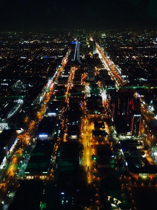 Life of a Nomad: At Sky bridge Kingdom centre, Riyadh