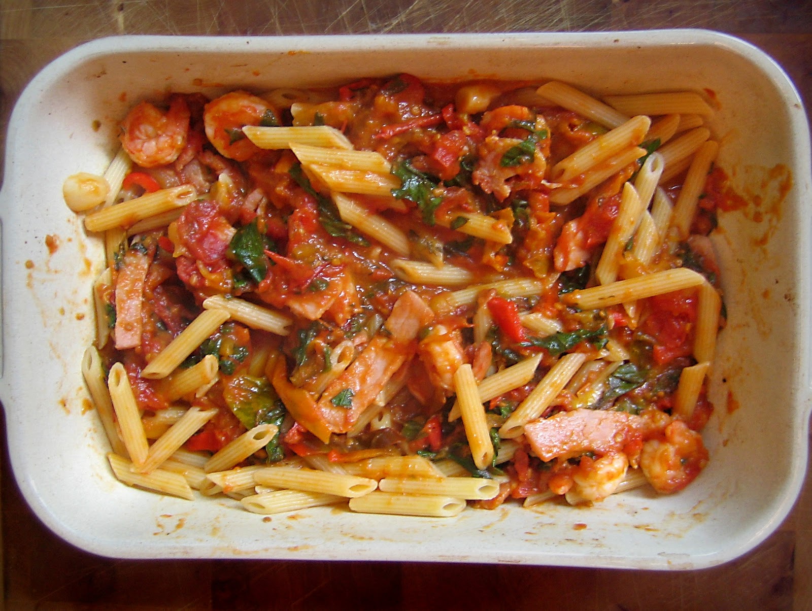Del-icious!: Bacon, prawn and tomato pasta bake