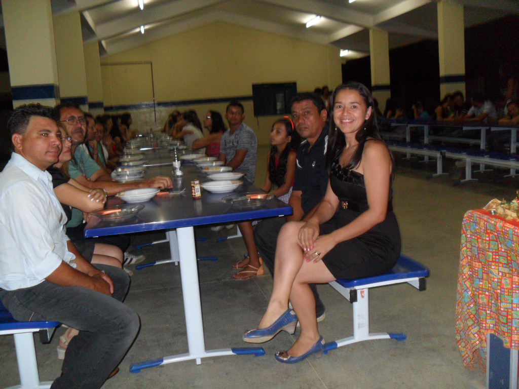 ESCOLA MANOEL RIBEIRO DAMASCENO ESCOLA MANOEL RIBEIRO DAMASCENO