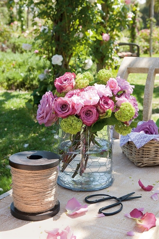 Country Style Chic: Hand Picked Posies
