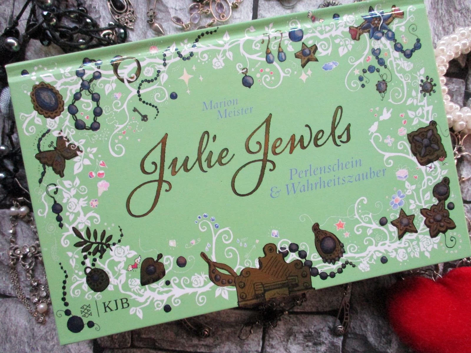 Buchverzueckt: Julie Jewels (1) Perlenschein & Wahrheitszauber, Marion ...