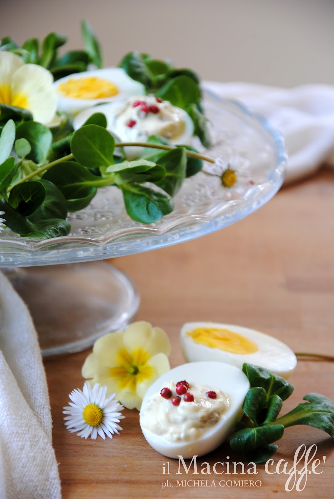 il Macina Caffè: Uova Ripiene con Salsa Tartara
