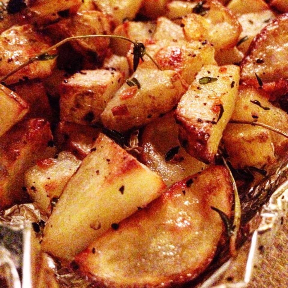 MATTYB BAKES: GARLIC AND THYME ROAST TATER CUBES