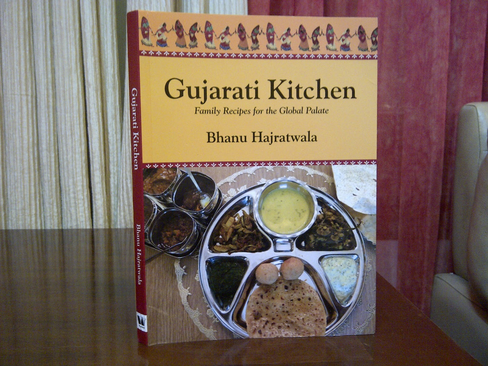 AMU'S RECIPES: Gujarati Kitchen - A book review