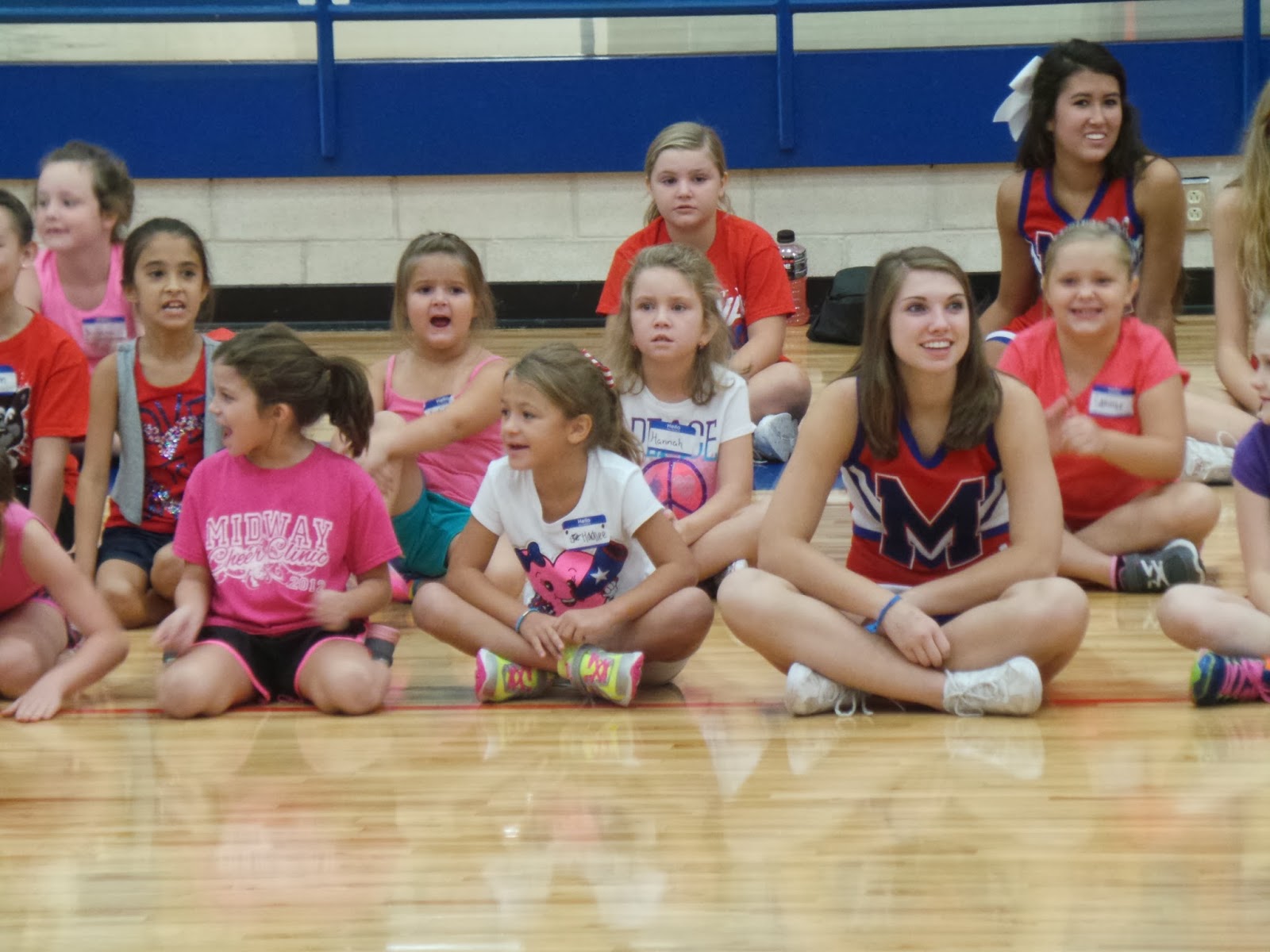 Trendy Mindy and Her Loves...: Cheer Your Heart Out