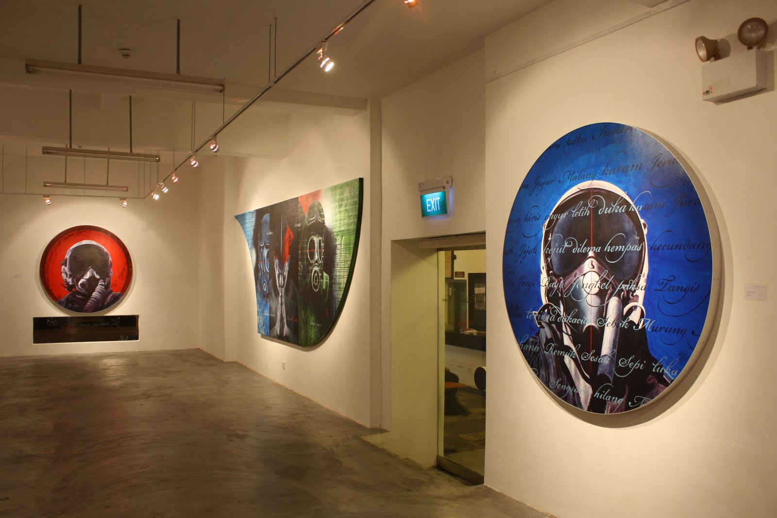 Bayu Utomo Radjikin: Gallery Installation