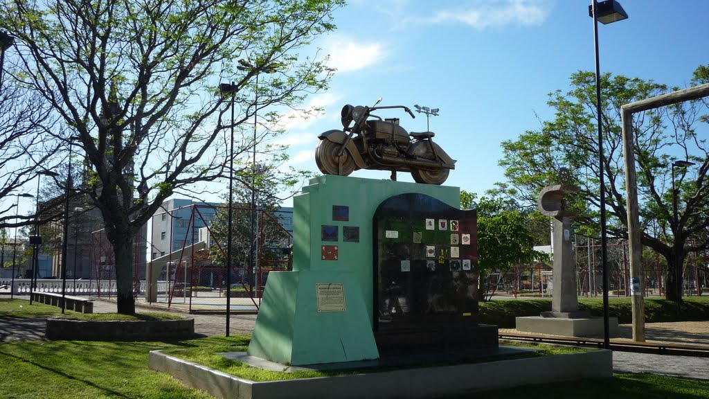 RIO GRANDE DO SUL / BRAZIL: BAGÉ / RIO GRANDE DO SUL (0453 / 5.570)