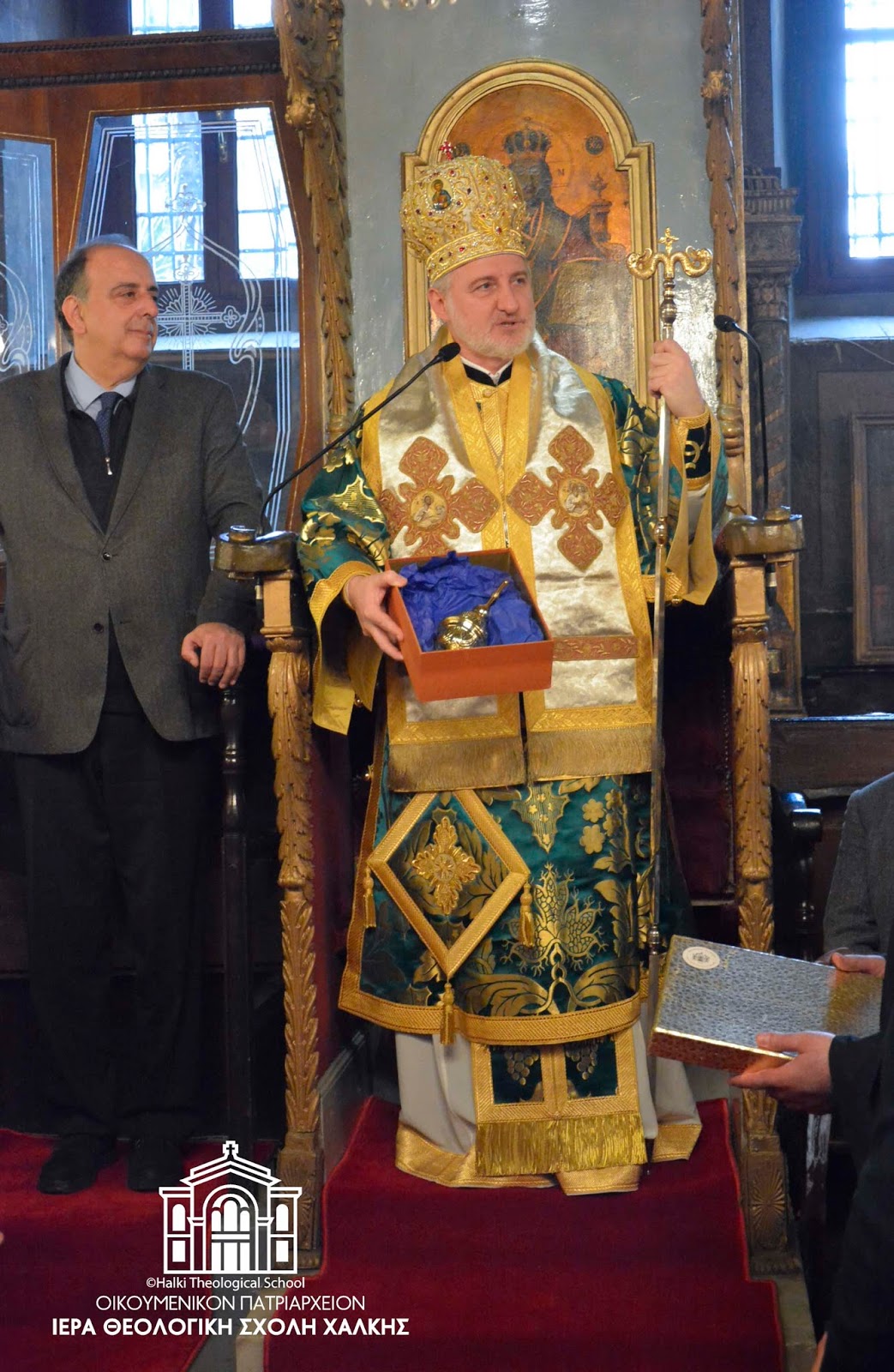 ΦΩΣ ΦΑΝΑΡΙΟΥ: Ο ΜΗΤΡΟΠΟΛΙΤΗΣ ΠΡΟΥΣΗΣ ΕΛΠΙΔΟΦΟΡΟΣ ΣΤΟ ΝΙΧΩΡΙ ΤΟΥ ...