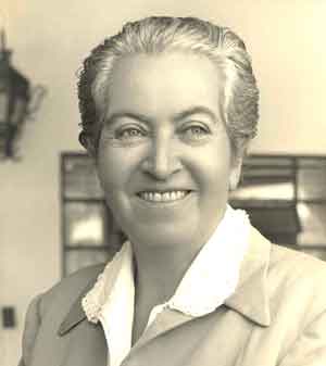 CONCURSO GABRIELA: BIOGRAFIA DE GABRIELA MISTRAL