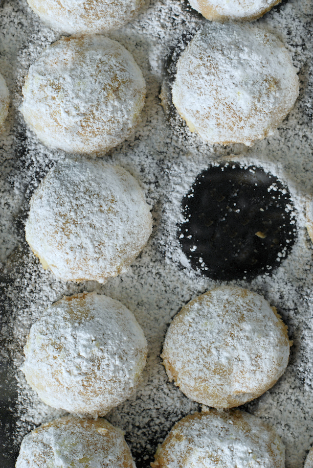 Polvorones (Puerto Rican Almond Shortbread Cookies) - Always Order Dessert