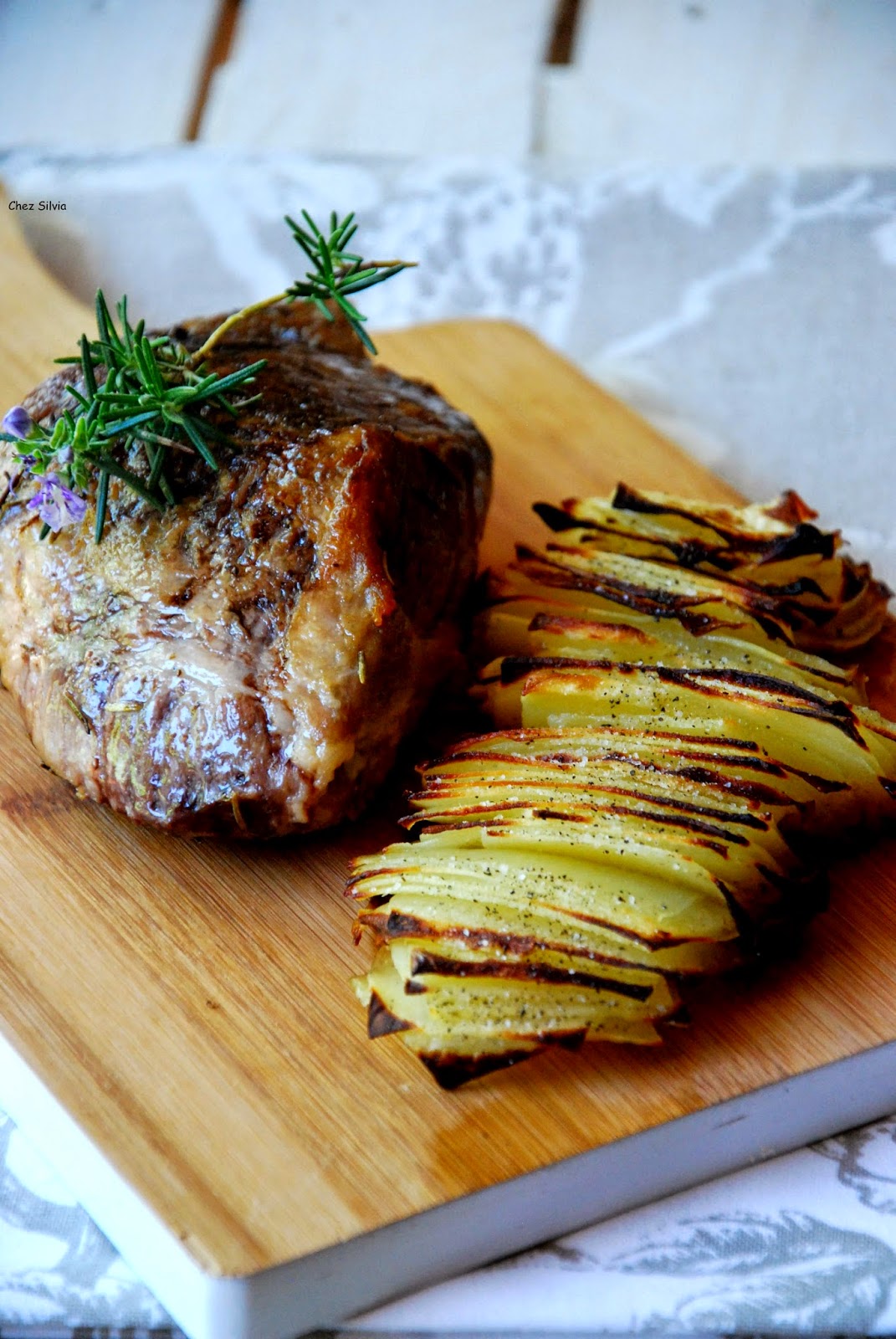 Magro de cerdo a baja temperatura con patatas dominó y aliño de mostaza ...