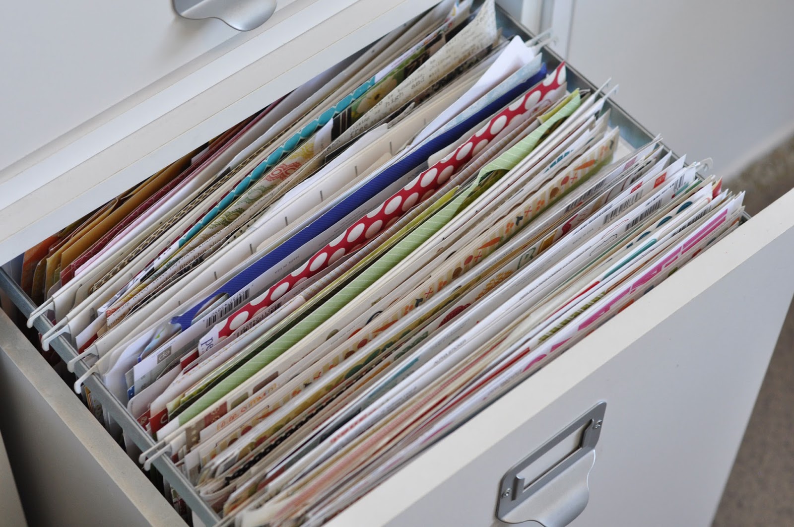 Craft Room Tour Blog Hop with The Country Chic Cottage | Jen Gallacher