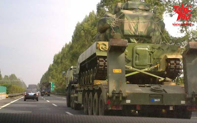 China Defense Blog: PGZ07 Twin-35mm Tracked SPAA spotted in Guangxi ...