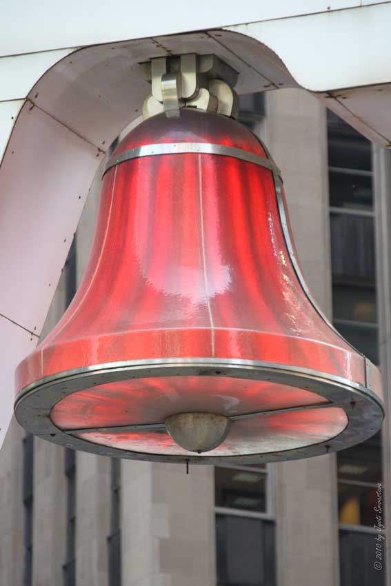 Public Art in Chicago: Loop: The Weather Bell Corner