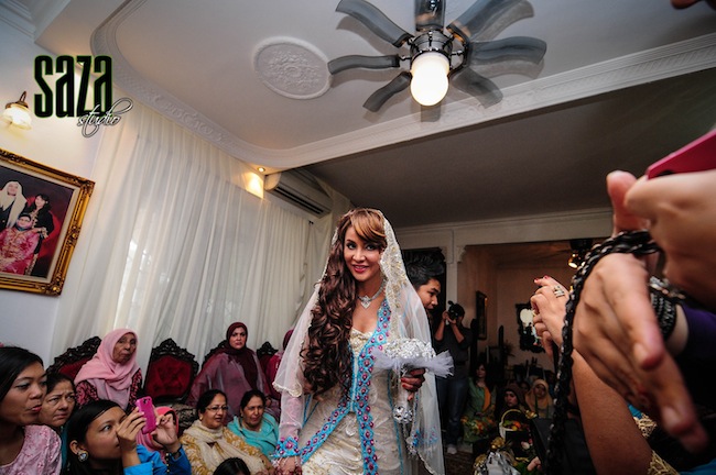 [photo] Pernikahan Betty Benafe Dan Bruce Dargus | macam macam ada