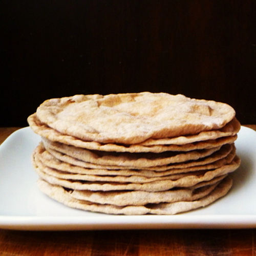 Cookistry: Mini Flatbread with Hummus ... and more