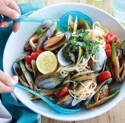 Speedy Shellfish Spaghetti | Fooding Guide - Food And Drink Recipes