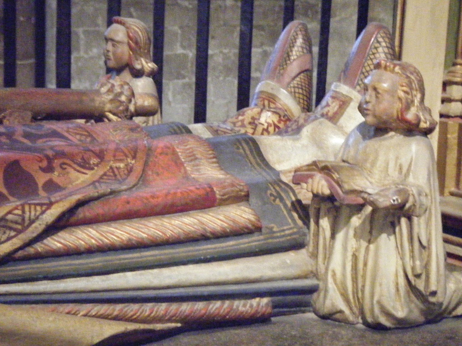 Beach-Combing Magpie: Medieval Bestial Footrests...